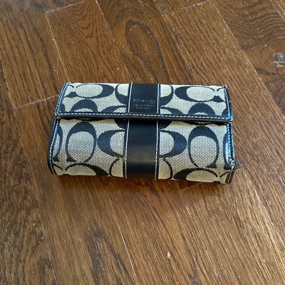 Coach | Bags | Coach Logo Wallet | Poshmark